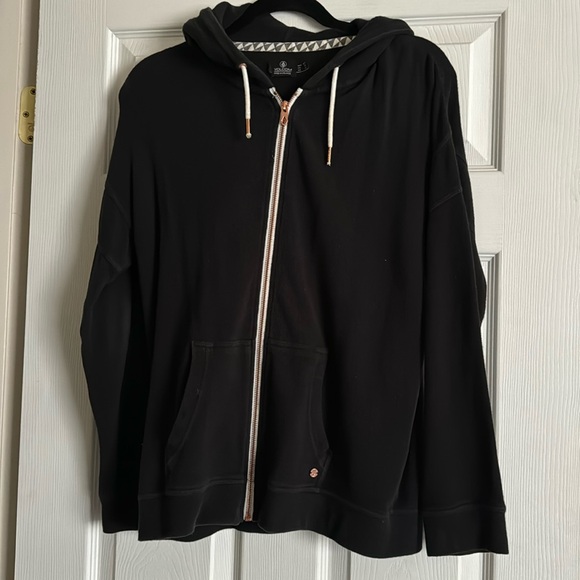 Volcom | Tops | Gently Worn Volcom Lived In Lounge Zip Up Hoodie | Poshmark